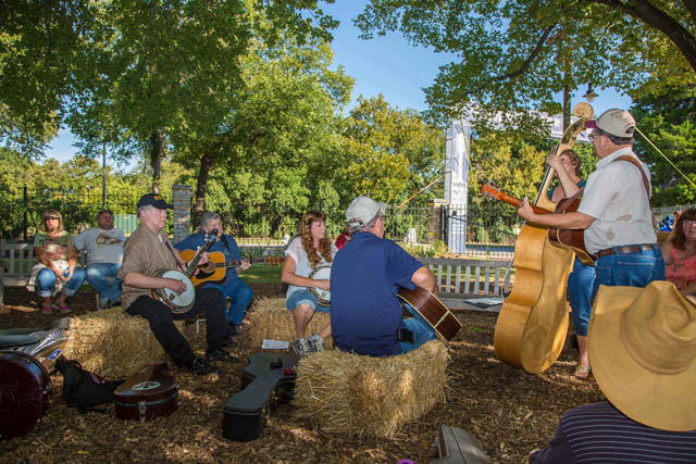 Things To Do in The City of Farmers Branch | Tour Texas