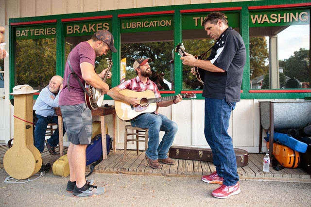 Things To Do in The City of Farmers Branch | Tour Texas