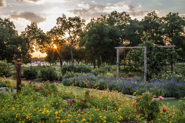 Things To Do in The City of Farmers Branch | Tour Texas